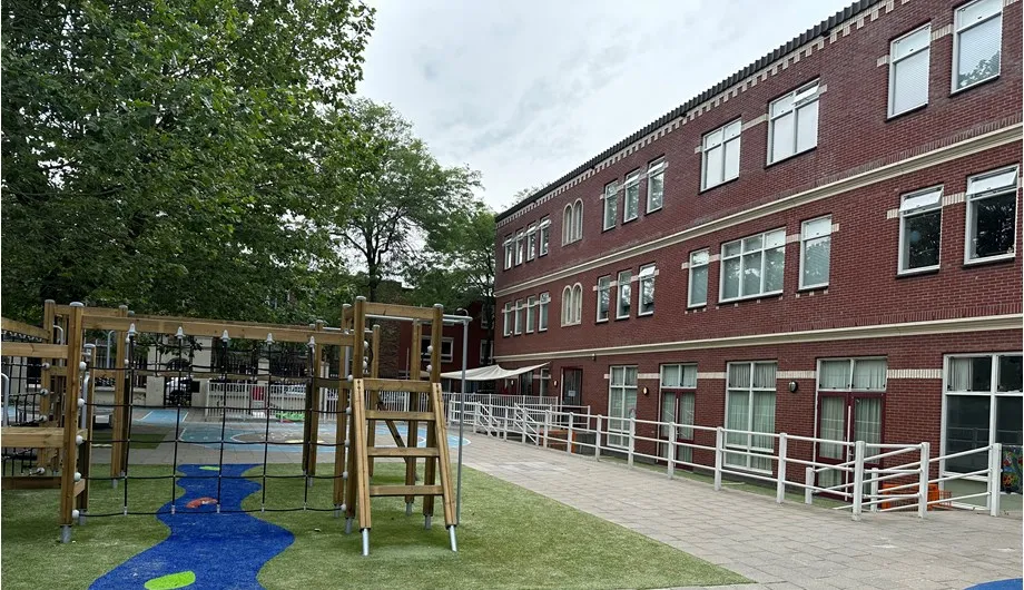 IB Yunus Emre Mandelaplein in Den Haag | [2026] Schoolregister